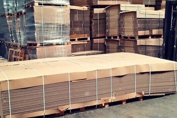 Guía completa para utilizar planchas de cartón ondulado en escultura