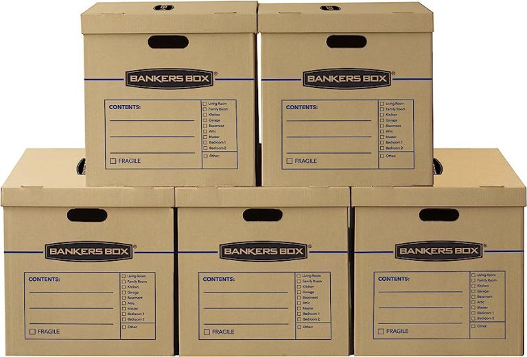 Cajas de cartón compactas y funcionales para productos pequeños